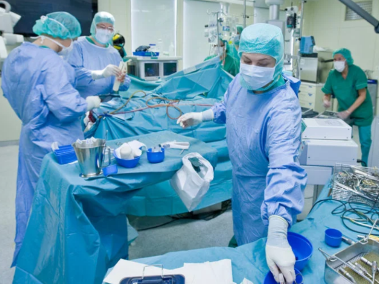 Laparotomy vs Laparoscopy: Differences and What to Expect