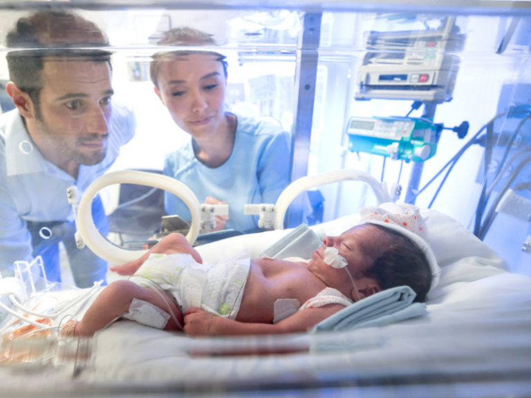 What Are Neonatal Incubators? Their Role in Infant Care